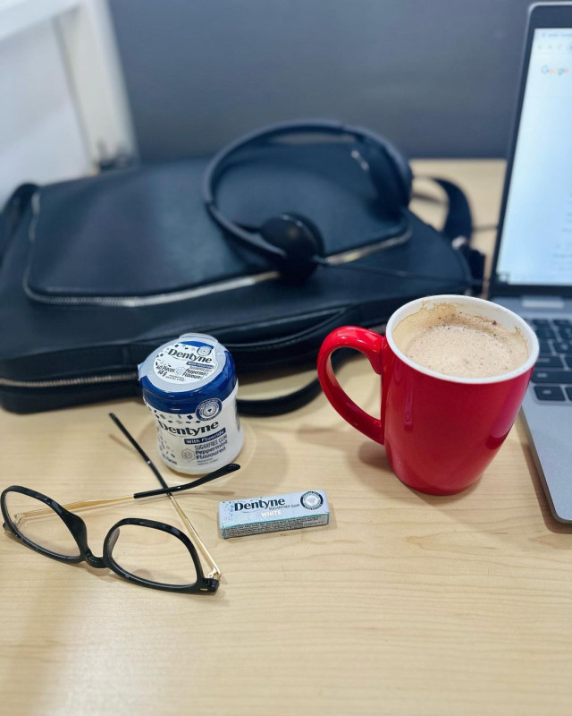 Dentyne - DENTYNE FLUORIDE BOTTLE Review - Brand Advisor - Chewing Gum ...