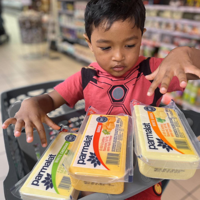 Parmalat Hard Cheese - PARMALAT HARD CHEESE BLOCK - WHITE CHEDDAR 850G ...