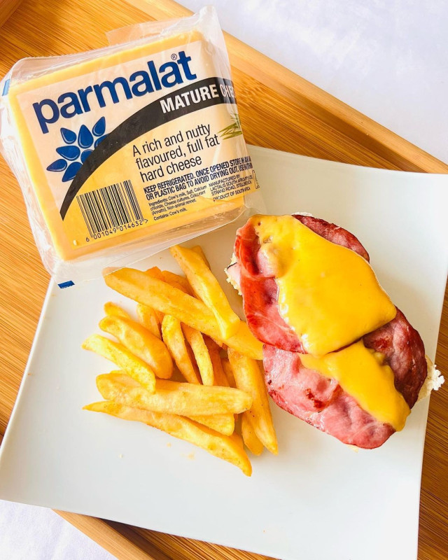 Parmalat Hard Cheese - PARMALAT HARD CHEESE BLOCK - MATURE CHEDDAR 850G ...